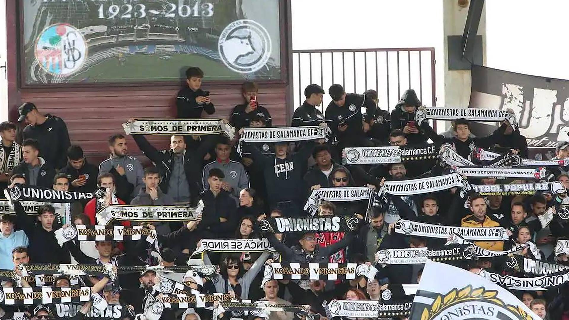 Unionistas medita instalar gradas supletorias ante el Sporting de Gijón ...