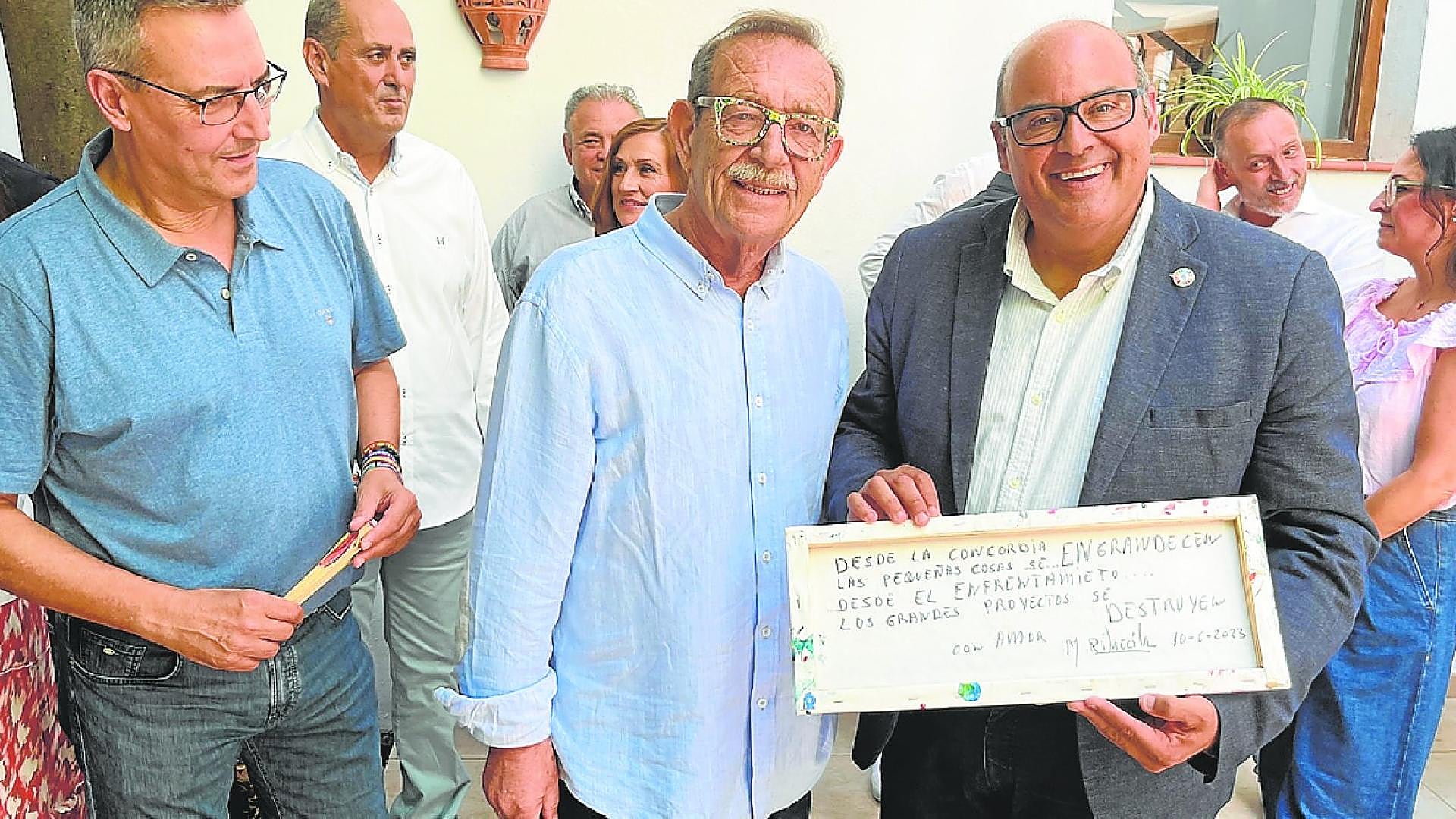 PP and independent Torre del Mar group pact in Vélez-Málaga | Sur in ...