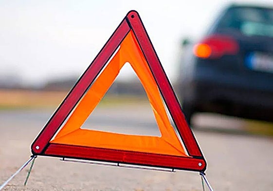 Hazard warning triangle requirement dropped on Spain's motorways and ...