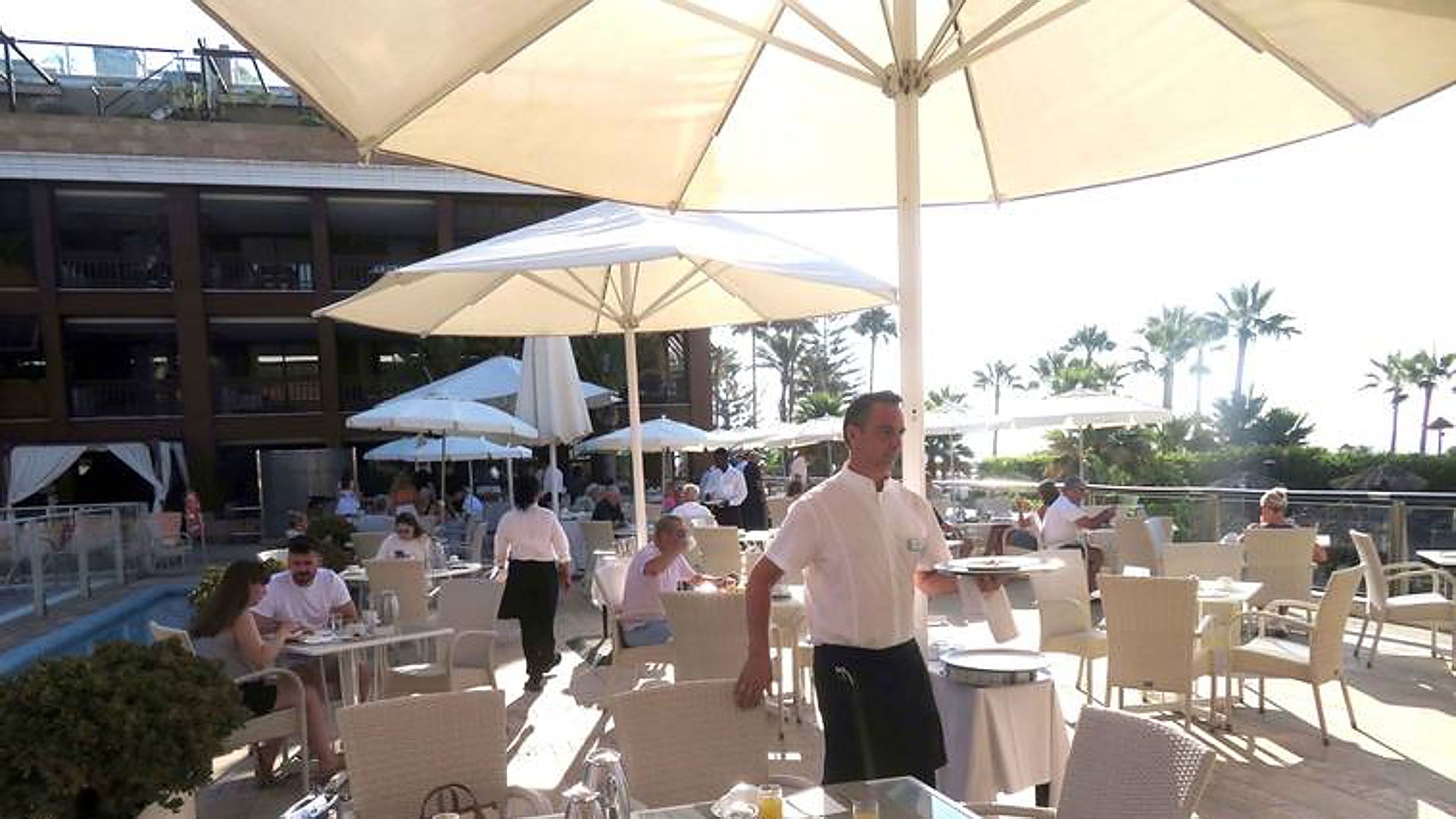 Puerto Banús hotel continues to offer reduced service due to ongoing ...
