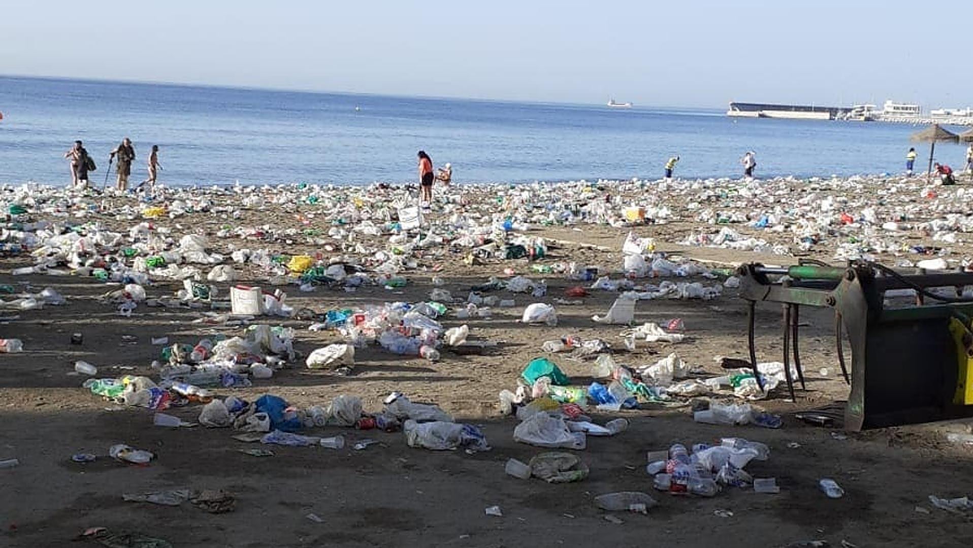 Anti-litter campaign launched for Malaga's beaches to prevent a repeat ...