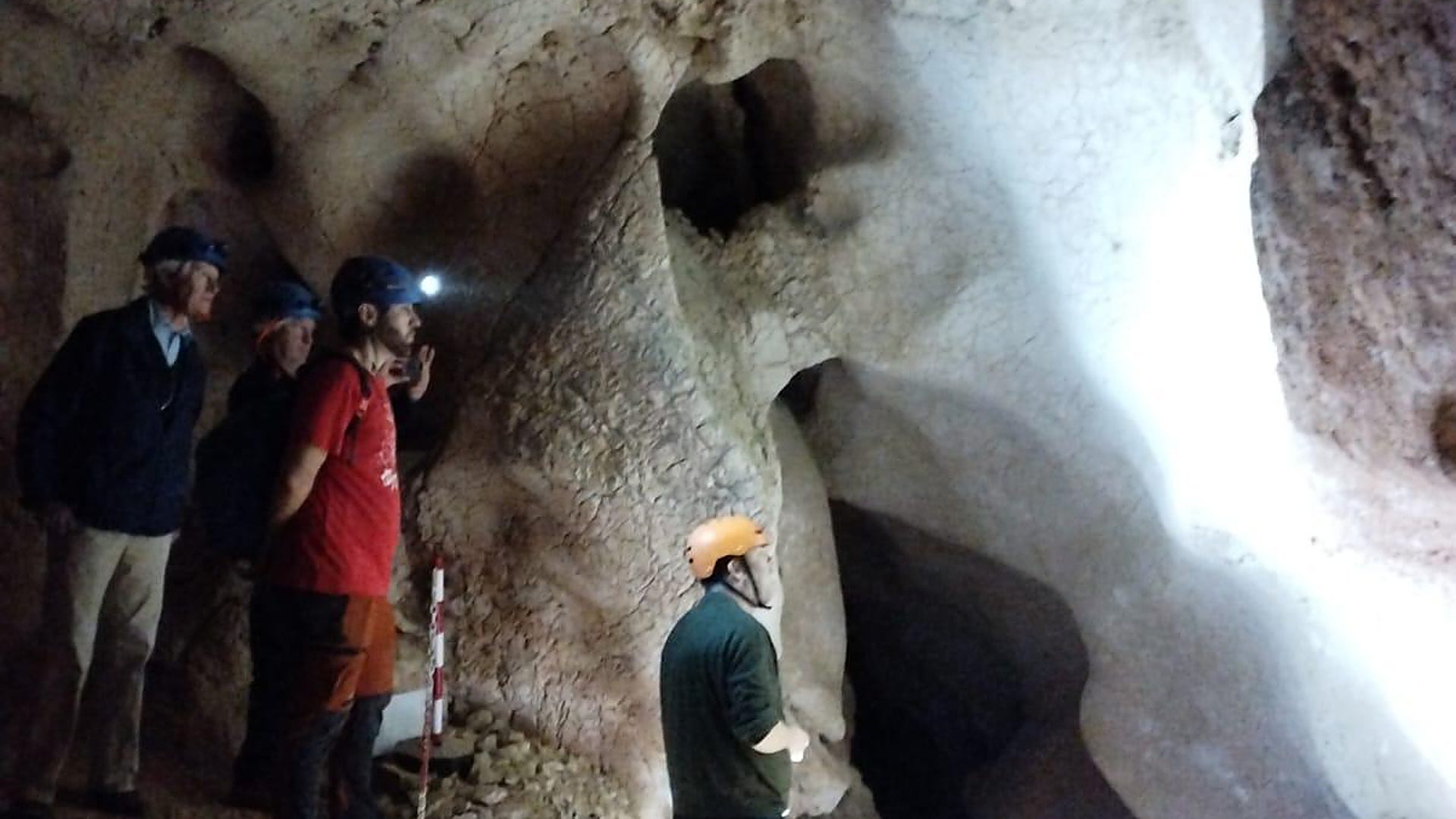 International researchers delve deep into Costa del Sol caves | Sur in ...