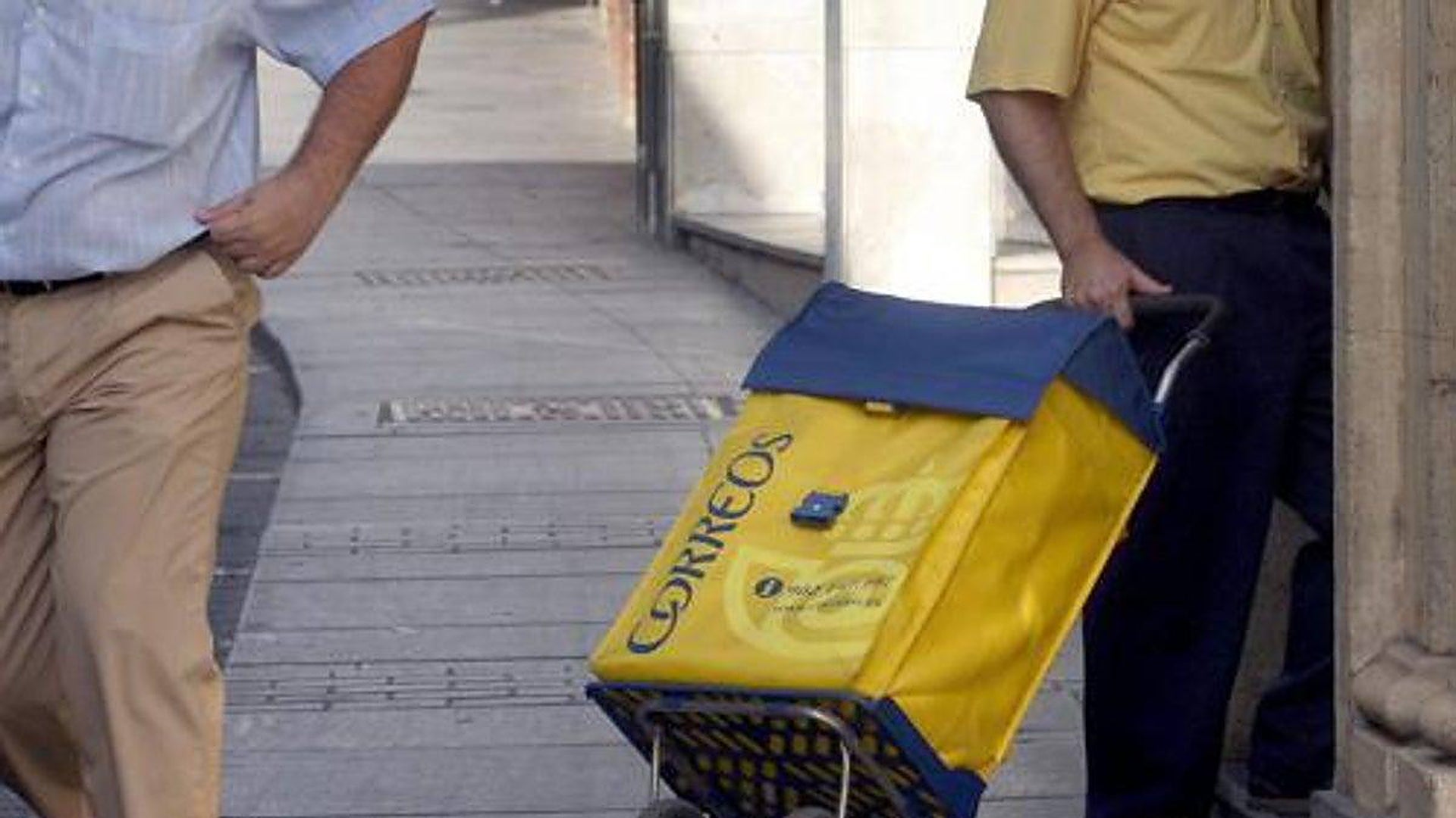 Spanish court rubber stamps jail sentence for postman who stole bank ...