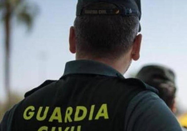 Fugitive wanted by Interpol located on the Costa and his girlfriend is ...