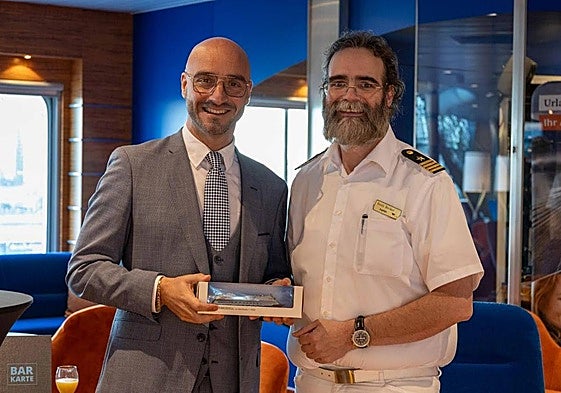 Gibraltar Tourist Board welcomes cruise ship AIDAluna on maiden visit ...