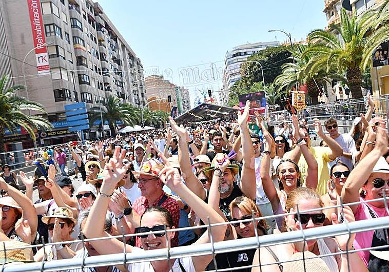 Las Hogueras de San Juan, casi un siglo de fiesta, fuego y tradición al servicio de Alicante ...