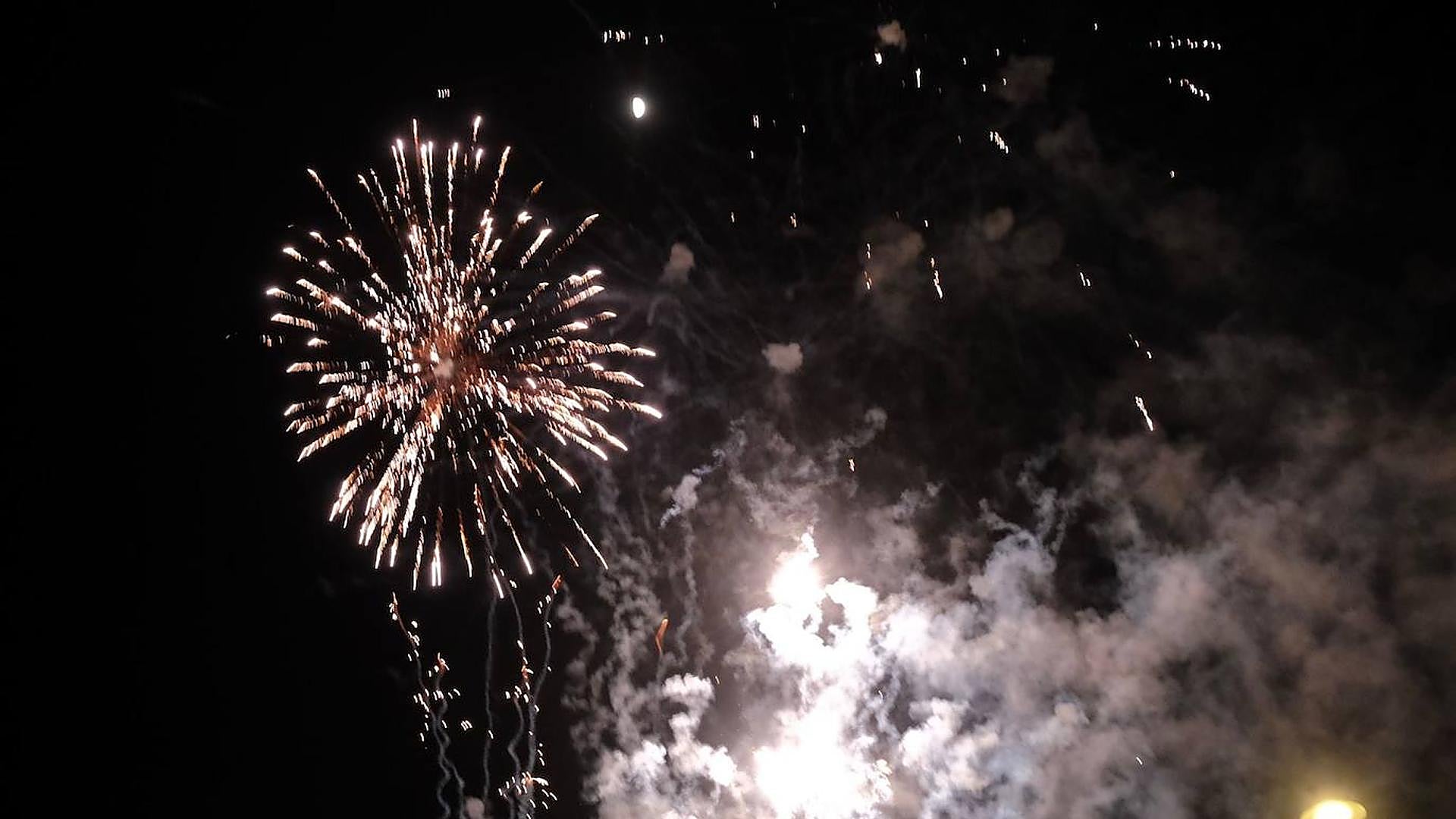 Las Hogueras de Alicante arrancan un fin de semana de pólvora con toque piromusical | TodoAlicante