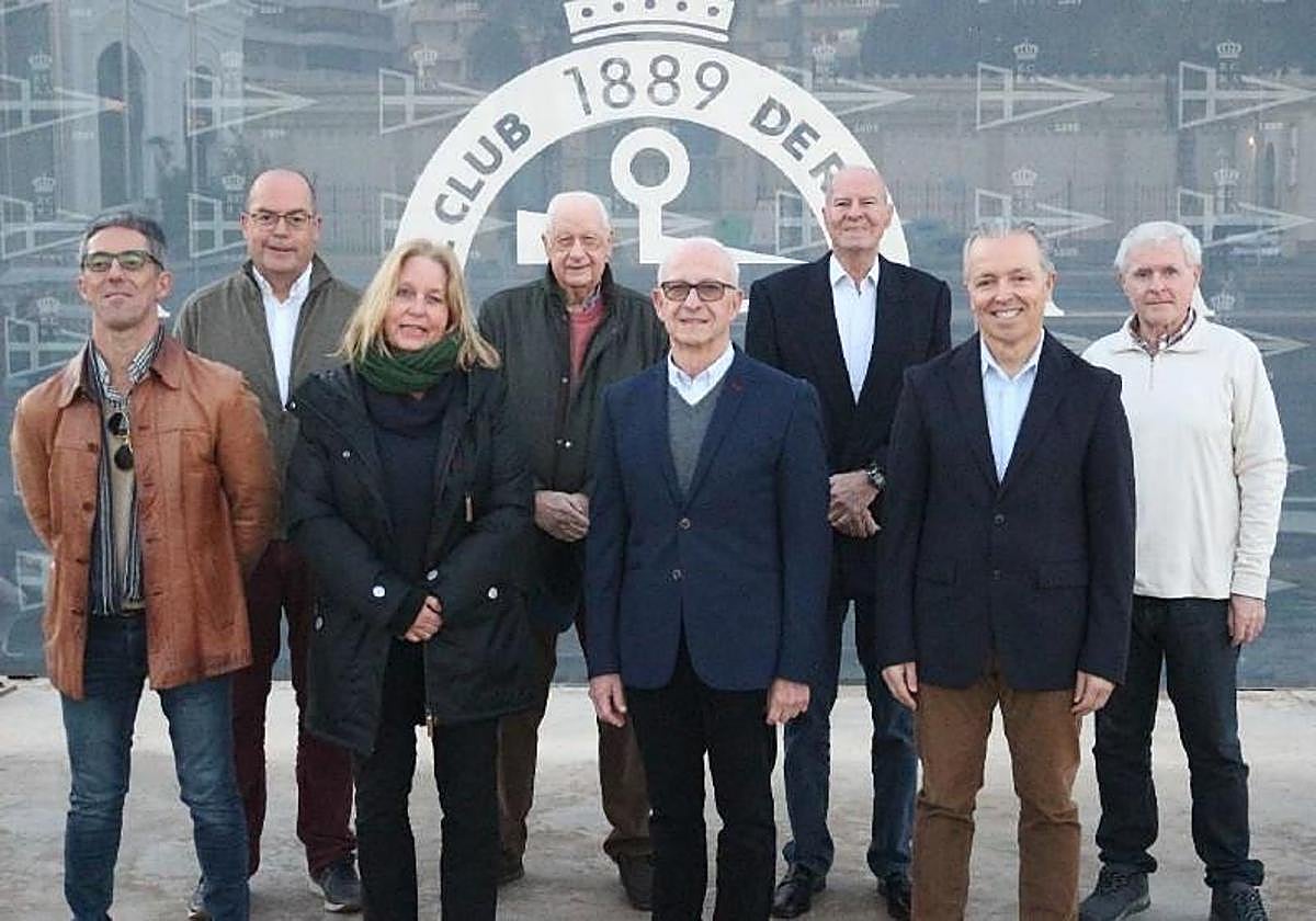 Juan José Albert presents a candidacy of "unity, transparency, and ...