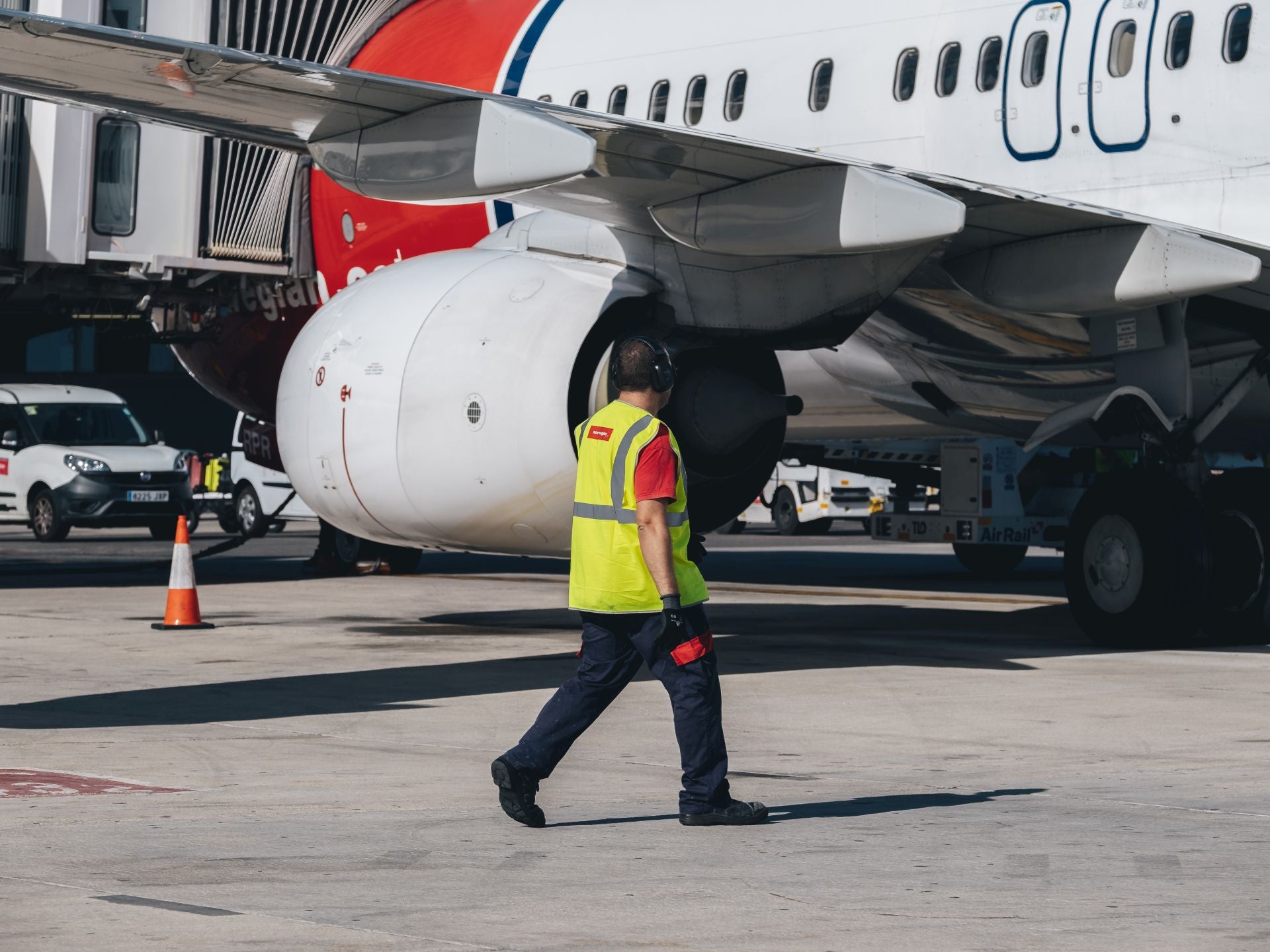 Handling Strike Threatens Alicante-Elche Airport Flights During Easter ...